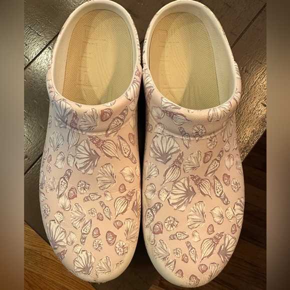 Dansko | Shoes | Dansko Kane Clog Size 4 | Poshmark